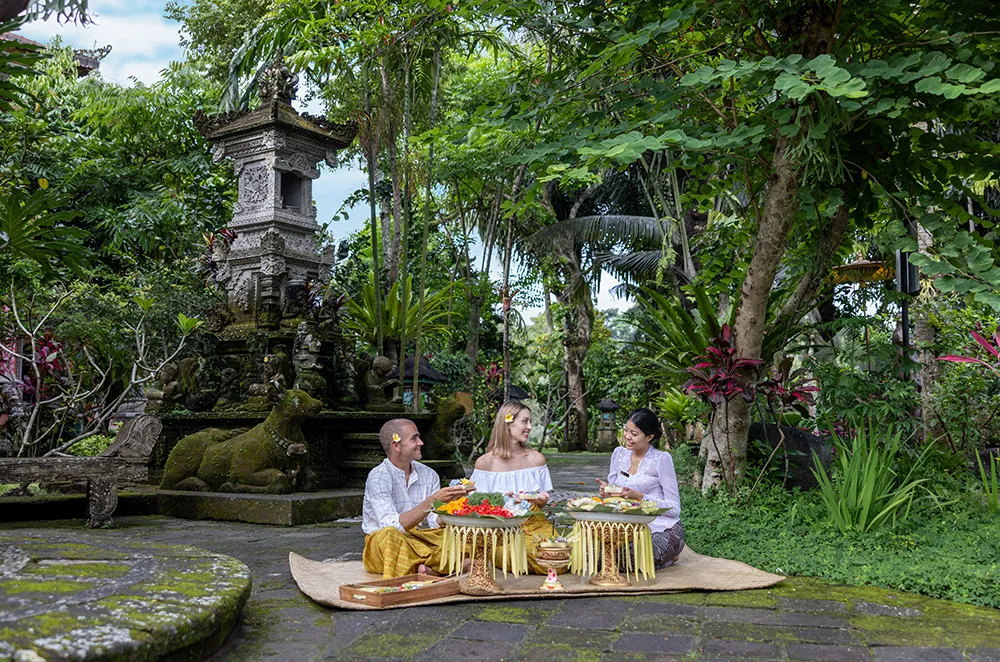 The Art of Offering Making: A Sacred Balinese Ritual - Bali Cultural Escape